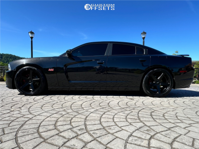 2014 Dodge Charger with 20x8.5 40 Petrol P2c and 255/45R20 Westlake ...