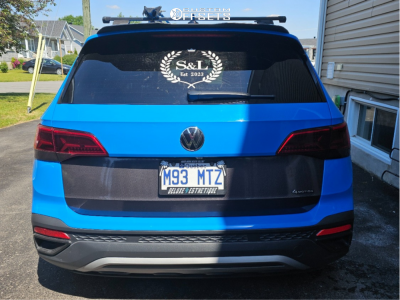 2022 Volkswagen Taos with 19x8.5 45 Rotiform Kb1 and 225/40R19 ...