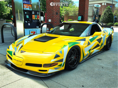 2003 Chevrolet Corvette with 19x8.5 30 ESR Cs15 and 235/35R19 ...