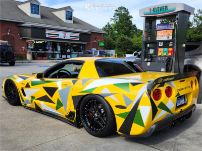 2003 Chevrolet Corvette with 19x8.5 30 ESR Cs15 and 235/35R19 ...