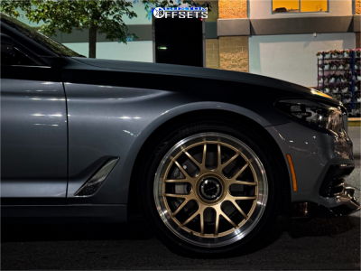 2019 BMW 540i XDrive with 20x8.5 35 Vision Alpine and 245/45R20 Lexani ...