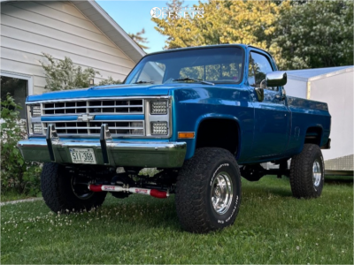 1985 Chevrolet K10 Wheel Offset Aggressive > 1" Outside Fender ...