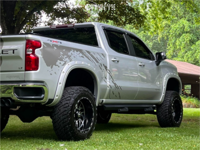 2020 Chevrolet Silverado 1500 with 20x12 -44 TIS 544mb and 35/12.5R20 ...