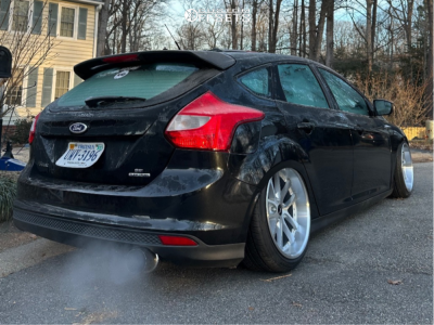 2014 Ford Focus with 18x9.5 30 ARC Ar5 and 225/40R18 Vercelli Strada Ii ...