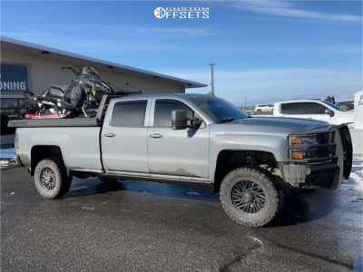 2016 Chevrolet Silverado 3500 HD with 20x9 0 TIS 553b and 295/60R20 ...