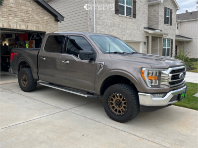 2022 Ford F-150 with 18x9 18 Method MR305 and 285/65R18 Nitto Ridge ...