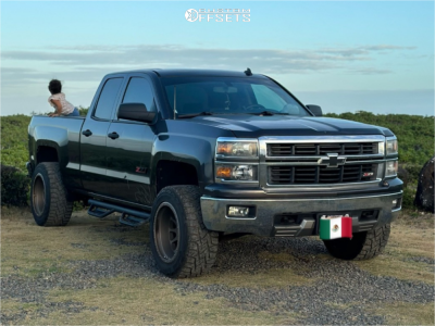2014 Chevrolet Silverado 1500 with 20x12 -52 Method 605 and 33/12.5R20 ...