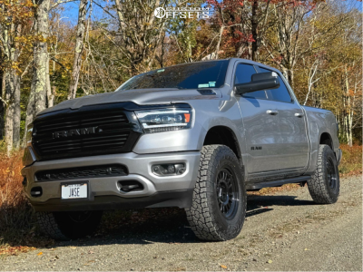 2021 Ram 1500 with 18x9 0 Method Mr318 and 35/11.5R18 Falken Wildpeak ...