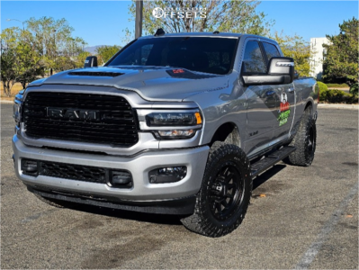 2023 Ram 2500 with 20x9 -12 Method Mr605 and 35/12.5R20 Radar Renegade ...