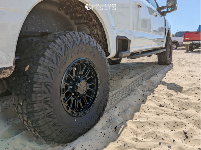 2023 Ford F-250 Super Duty with 18x9 12 Hostile H135 and 37/12.5R18 ...