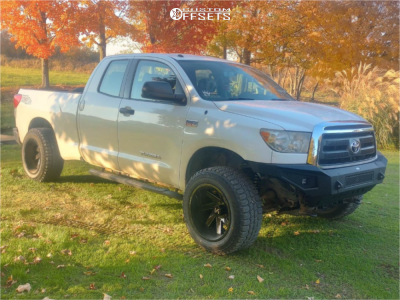 2013 Toyota Tundra Wheel Offset Aggressive > 1" Outside Fender Leveling ...