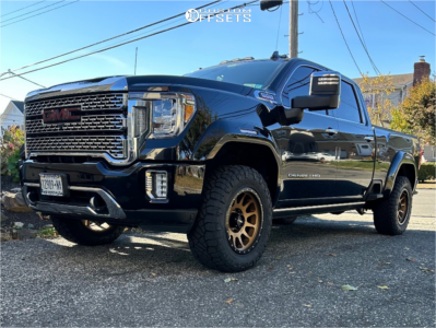 2021 GMC Sierra 2500 HD with 20x10 -18 Method MR305 and 35/12.5R20 ...