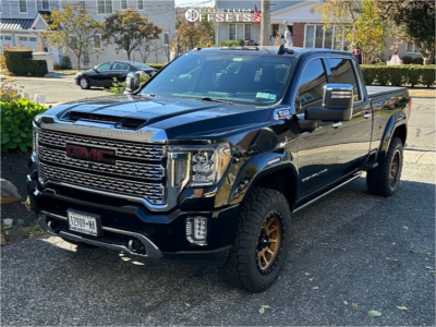 2021 GMC Sierra 2500 HD with 20x10 -18 Method MR305 and 35/12.5R20 ...