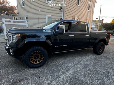 2021 GMC Sierra 2500 HD with 20x10 -18 Method MR305 and 35/12.5R20 ...