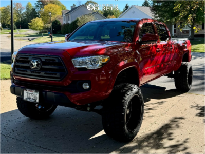 2019 Toyota Tacoma with 20x12 -44 Hardrock Crusher and 33/12.5R20 RBP ...