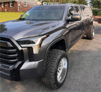 2024 Toyota Tundra with 20x12 -44 Gear Off-Road 764c and 33/12.5R20 ...
