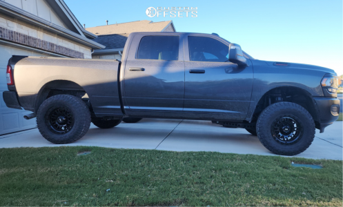 2024 Ram 2500 with 18x9 -12 Rough Country 82 Series and 35/12.5R18 Toyo ...