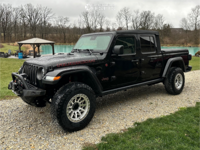 2020 Jeep Gladiator with 17x9 -12 Lock Offroad Wheels Lunatic and 285 ...