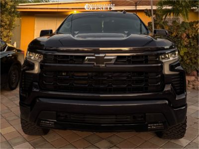 2023 Chevrolet Silverado 1500 with 20x9 1 Fuel Ammo and 295/55R20 ...