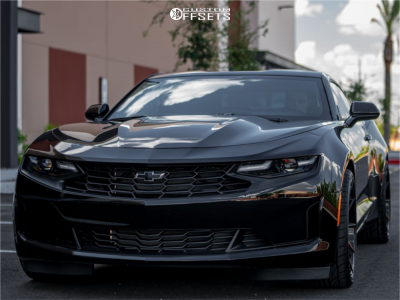 2021 Chevrolet Camaro with 20x10 25 Variant Argon and 285/30R20 Nitto ...