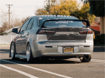 2017 Mitsubishi Lancer with 18x8.5 35 Aodhan Ds01 and 225/40R18 ...