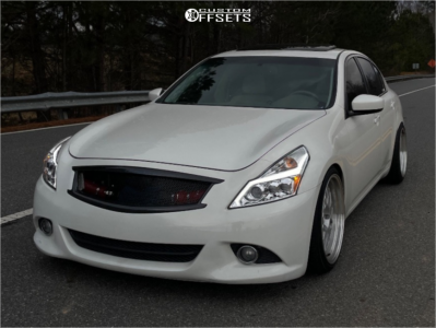 2011 INFINITI G37 with 19x9.5 22 Aodhan Ah02 and 245/35R19 Lexani Lx ...