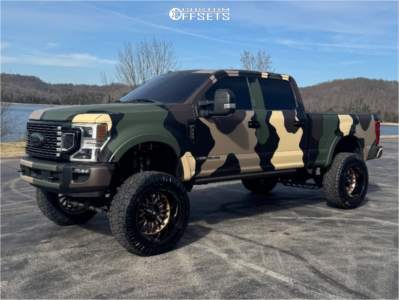 2017 Ford F-250 Super Duty with 22x12 -44 Fuel Arc and 38/13.5R22 Nitto ...