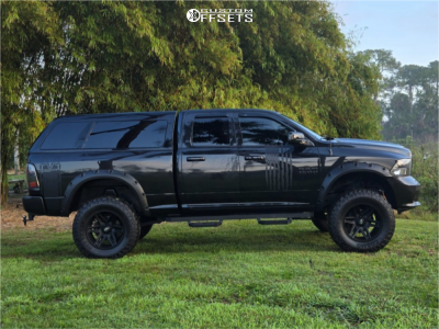 2016 Ram 1500 with 20x10 -25 Vision Razor and 37/13.5R20 Cosmo Mud ...