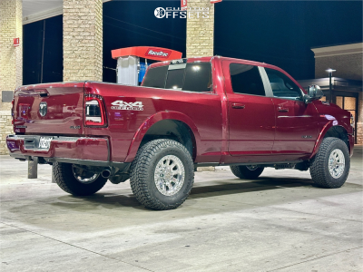 2019 Ram 2500 with 18x9 12 Hostile Crawler and 35/12.5R18 Nokian ...