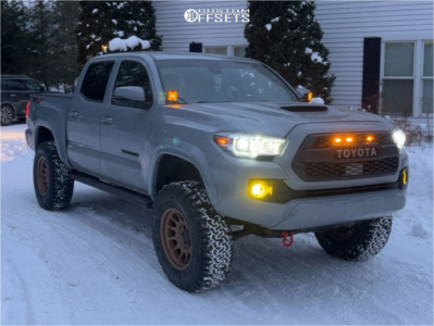 2019 Toyota Tacoma with 17x9 -12 Method Mr703 and 285/70R17 BFGoodrich ...