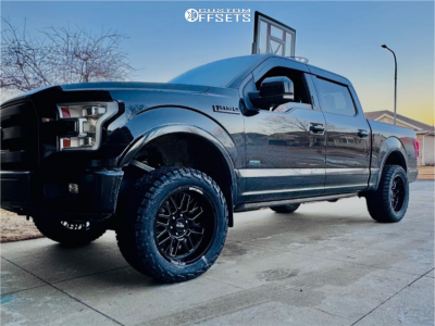 2015 Ford F-150 with 20x10 -18 Moto Metal Mo802 and 33/12.5R20 RBP ...
