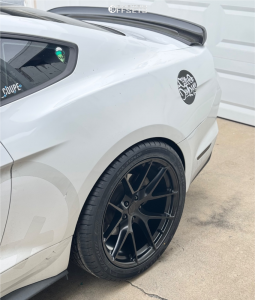 2015 Ford Mustang with 19x9.5 35 Aodhan Aff7 and 265/35R19 Lexani Lx ...