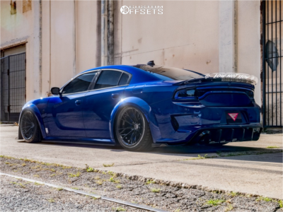 2021 Dodge Charger with 20x12 0 Ferrada F8-fr11 and 315/35R20 Nitto ...