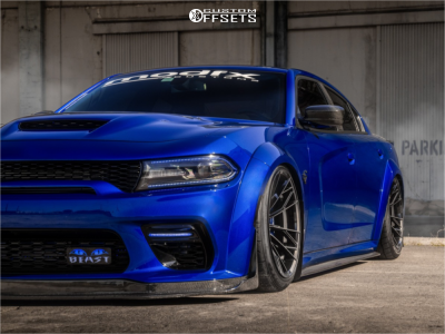 2021 Dodge Charger with 20x12 0 Ferrada F8-fr11 and 315/35R20 Nitto ...