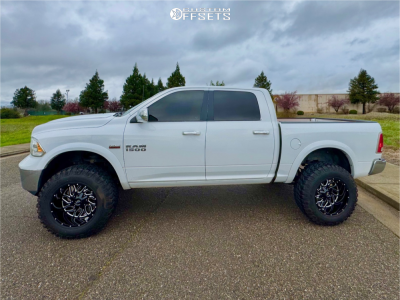 2018 Ram 1500 with 20x12 -51 Hardrock Destroyer and 37/12.5R20 TIS Tt1 ...