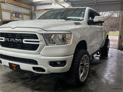 2020 Ram 1500 with 22x12 -44 KG1 Forged Rebel and 33/12.5R22 AMP ...