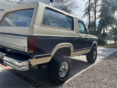1981 Ford Bronco with 15x10 -46 Ultra Type 164 and 33/12.5R15 Wrangler ...
