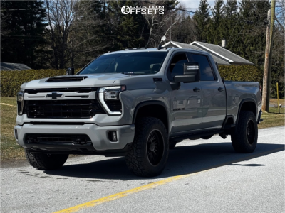 2024 Chevrolet Silverado 2500 HD with 20x10 -12 TIS 553b and 35/12.5R20 ...