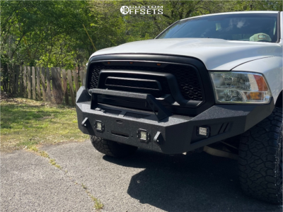 2018 Ram 1500 with 20x9 0 Mayhem Compass and 33/12.5R20 Venom Power ...