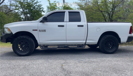 2018 Ram 1500 with 20x9 0 Mayhem Compass and 33/12.5R20 Venom Power ...