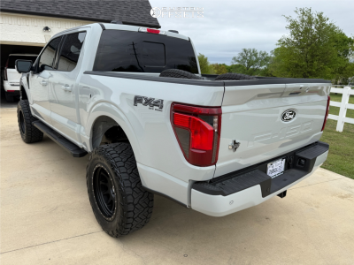 2024 Ford F-150 with 20x10 -24 Method 605 and 35/12.5R20 Nitto Recon ...
