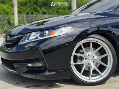 2017 Honda Accord with 19x9.5 35 Aodhan Aff7 and 245/35R19 Cooper Cobra ...