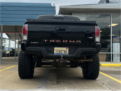 2021 Toyota Tacoma with 22x12 -44 Hardcore Offroad Hc24 and 33/12.5R22 ...