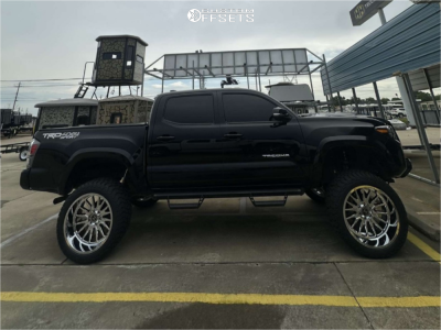 2021 Toyota Tacoma with 22x12 -44 Hardcore Offroad Hc24 and 33/12.5R22 ...
