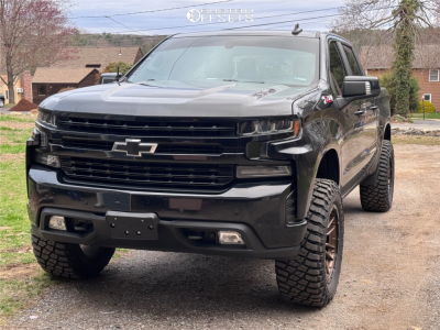 2019 Chevrolet Silverado 1500 with 20x10 -18 Fuel Rebel 6 and 35/12 ...