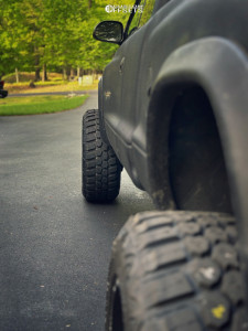 2001 Dodge Dakota with 20x12 -44 Anthem Off-Road Avenger and 35/12.5R20 ...