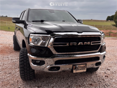 2021 Ram 1500 with 20x12 -44 Hostile H115 and 33/12.5R20 RBP Repulsor ...