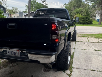 2005 Chevrolet Silverado 2500 HD with 20x10 -25 Vision Rapier and 285 ...