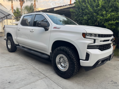 2019 Chevrolet Silverado 1500 with 17x8.5 25 KMC KM552 and 35/12.5R17 ...