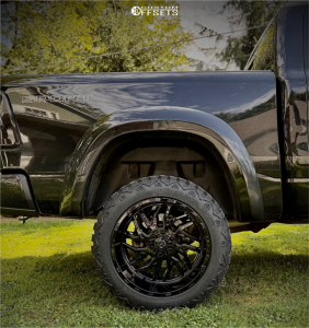 2020 Ram 1500 with 22x12 -44 TIS 544gb and 35/12.5R22 RBP Repulsor Xt ...
